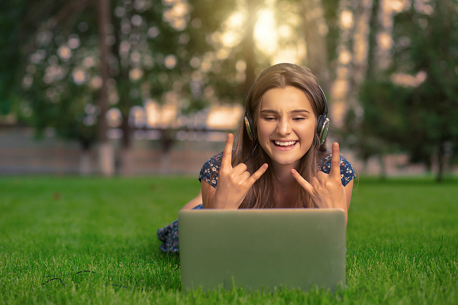 3 rising metal bands you need to start rocking out to - Radio Elvin